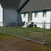 China 6ft 50ft Diamond Mesh Fence PVC Coated Gi Chain Link Mesh 9 Gauge for sale
