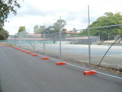 China 2400mm X 2100mm Galvanised Steel Temp Fence Panel 2mm for sale