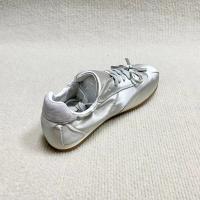 China Women comfort silk shoes with cotton make silver color and low-cut for sale