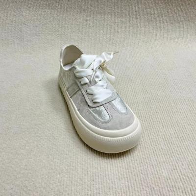 China Women white classic and comfort sneaker with silk lace daily use for sale