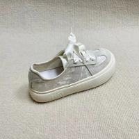 China Women white classic and comfort sneaker with silk lace daily use for sale