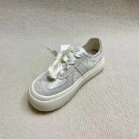 China Women white classic and comfort sneaker with silk lace daily use for sale