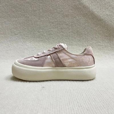 China Women pink classic and comfort sneaker with silk lace daily use for sale