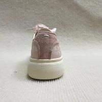 China Women pink classic and comfort sneaker with silk lace daily use for sale