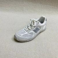 China Women N-word flat running shoes breathable and casual with net surface for sale