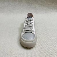 China Classic Platform Sneakers Women Round Head And Thick Soled With Silk Surface for sale