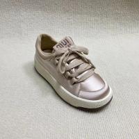 China Women luxury thick-soled sport shoes with light weight for sale