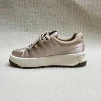 China Women luxury thick-soled sport shoes with light weight for sale