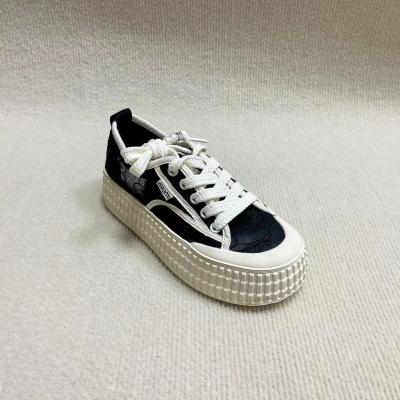 China Women lace canvas shoes with thick sole and hollow breathable fisherman for sale