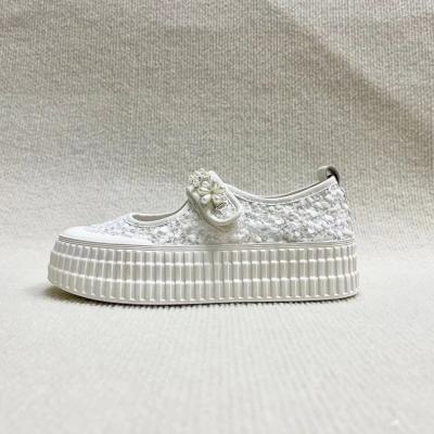 China Women fashion sport shoes with pearl on surface for causal use in summer OEM for sale