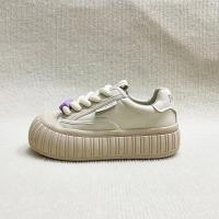 China Women casual leather shoes with thick soled and in fashion style for sale