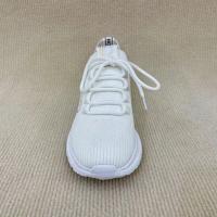 China Women breathable sneakers with mesh upper and flyknit material for sale