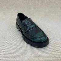 China Fashion Green Platform Loafers Modern Leather Platform Loafers for sale