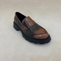 China Microfiber Brown Platform Loafers Women Casual Leather Platform Loafers for sale