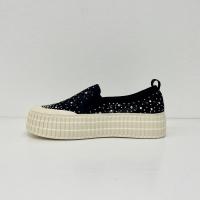 China Women Black Breathable Espadrilles Sneakers With Pearls On And Low Top for sale