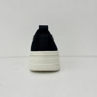China Women Canvas Walking Shoes Pearls On Ladies Canvas Trainers for sale