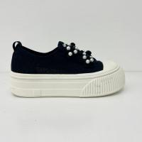 China Women Canvas Walking Shoes Pearls On Ladies Canvas Trainers for sale