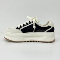 China Leisure Black And White Canvas Sneakers With Breathable Mesh Upper for sale