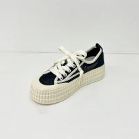 China PU Mid Top Canvas Shoes Women Espadrilles Canvas Sneakers For Women for sale