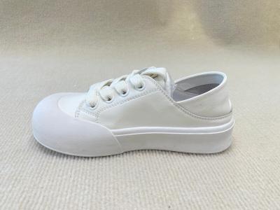 China Genuine Leather Soft Comfortable Trainers Size 35-Size 40 Ladies Soft Trainers for sale