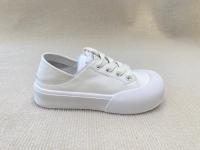 China Women white casual sneakers cover head round toe and low cut for sale
