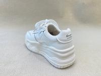 China Autumn White Canvas Trainers Heightening Womens White Leather Casual Sneakers for sale