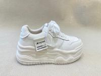 China Autumn White Canvas Trainers Heightening Womens White Leather Casual Sneakers for sale