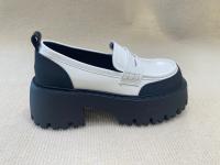 China Black White Thick Sole Loafers Womens British Style Thick Soled Leather Loafers for sale