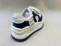 China Thick Soled Womens Trainers Leather Breathable Best Walking Shoes For Women for sale