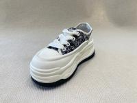 China Chinese style embroidery low-top women casual sport lightweight comfortable round head for sale