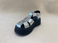 China Velvet Upper Silver Flatform Sandals Thick Soled Platform Sport Sandals for sale