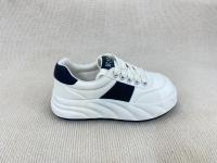 China Breathable Microfiber White Platform Trainers With Flat Heel And Lightweight for sale