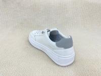 China Women pure white and flat heel sport shoes with breathable mesh and lace up for sale