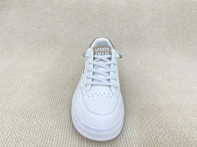 China Women comfort flat heel sport shoes with breathable mesh and lace up for sale