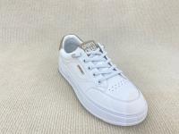 China Women comfort flat heel sport shoes with breathable mesh and lace up for sale