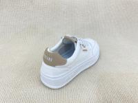 China Women comfort flat heel sport shoes with breathable mesh and lace up for sale