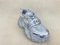 China Silver White Fashion Sneakers With Paillette Cristal Breathable Mesh And Low Cut for sale