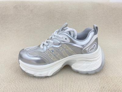 China Women white running shoes with thick soled and breathable mesh upper genuine leather for sale