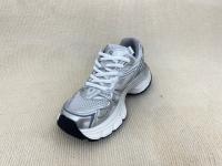 China Women white silver sport shoes with thick soled and breathable mesh upper PU for sale