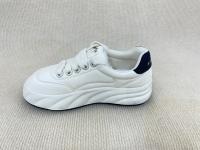 China Casual Women Fashion Sneakers Soft Rubber Bottom White Fashion Sneakers for sale