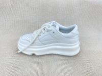 China Women white sneakers with thick soled and breathable mesh upper genuine leather for sale