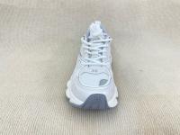 China Women white running shoes with thick soled and breathable mesh upper for sale