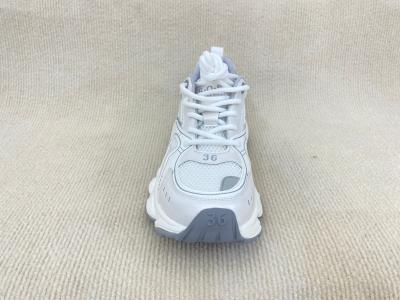 China Women white running shoes with thick soled and breathable mesh upper for sale