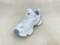 China Women white running shoes with thick soled and breathable mesh upper for sale