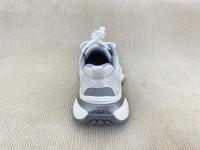 China Women white running shoes with thick soled and breathable mesh upper for sale