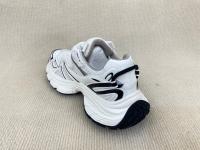 China Lace Up Women Comfort Sneakers OEM ODM White And Black Sneakers for sale