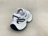 China Lace Up Women Comfort Sneakers OEM ODM White And Black Sneakers for sale