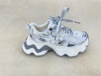China Heightening Silver Casual Sneakers Thick Bottom Soft Comfortable Trainers for sale