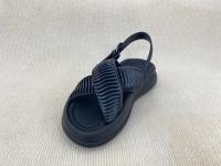 China Flat Heel Women Black Flip Flops For Beach Pool Summer Black Platform Flip Flops for sale