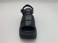 China Women summer black thick soled sandals with metal button genuine leather summer for sale